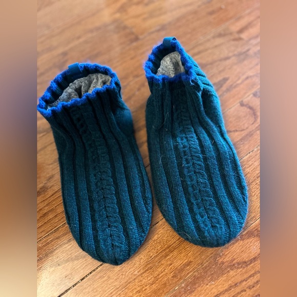 Bombas | Shoes | Bombas The Gripper Slipper Xl Blue | Poshmark